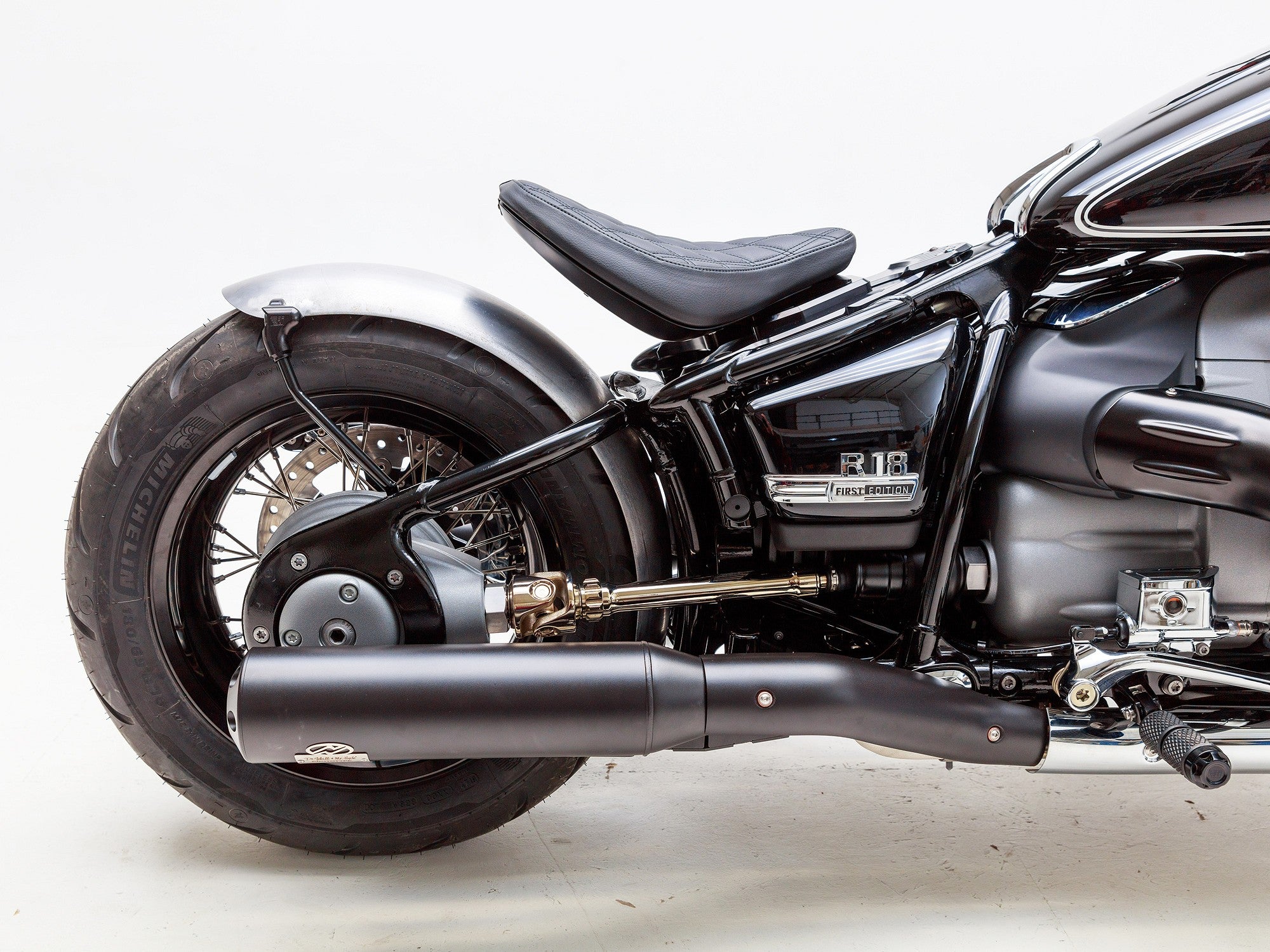 BMW R 18 - Bobber Rear Fender Conversion Set with Seat – Bros Custom Parts