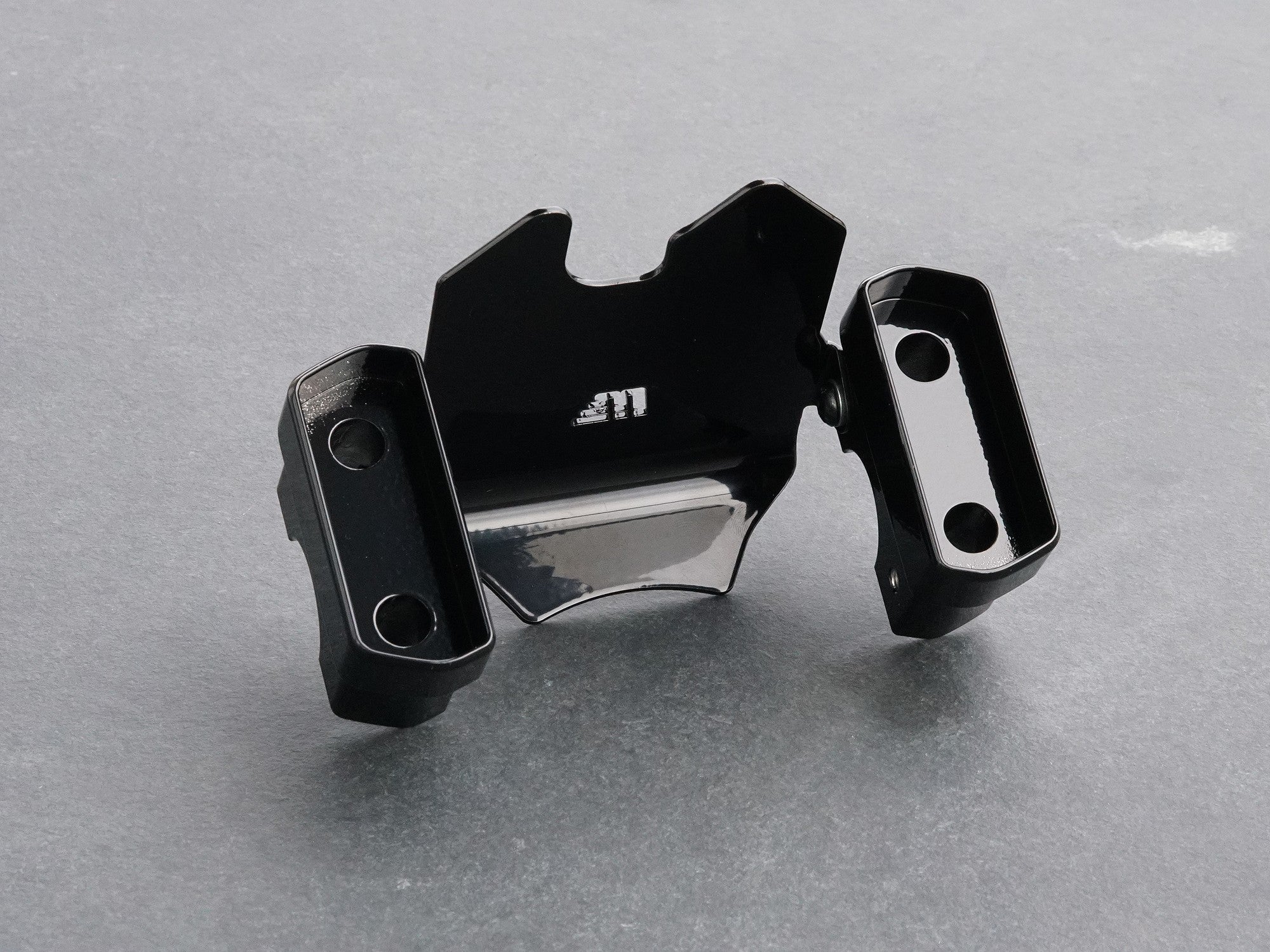 Wunderkind Custom Handlebar riser 30mm with cover for Indian Scout Bob ...